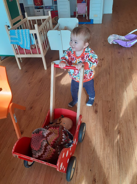 Schemas and ‘Transporting’ in young children - Nurture@Home